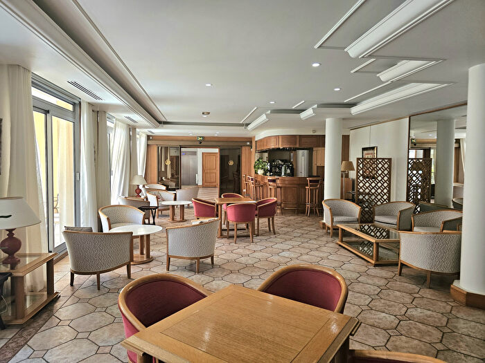 Appartement à vendre - Aix-en-Provence, Centre-ville - 2 pièces - 1 chambre