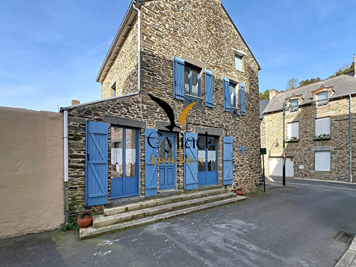 Maison à vendre - Cancale - 6 pièces - 5 chambres