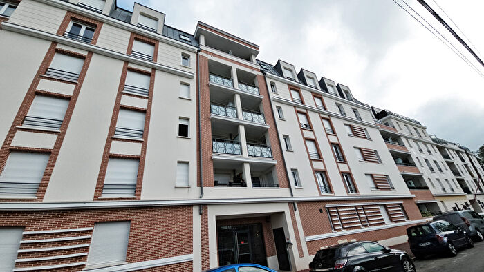 Appartement à vendre - Tremblay-en-France - 3 pièces - 2 chambres