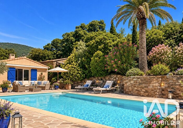 Cavalaire-sur-Mer, Moulin, Collières, Eau Blanche : Maison 6 pièces à vendre