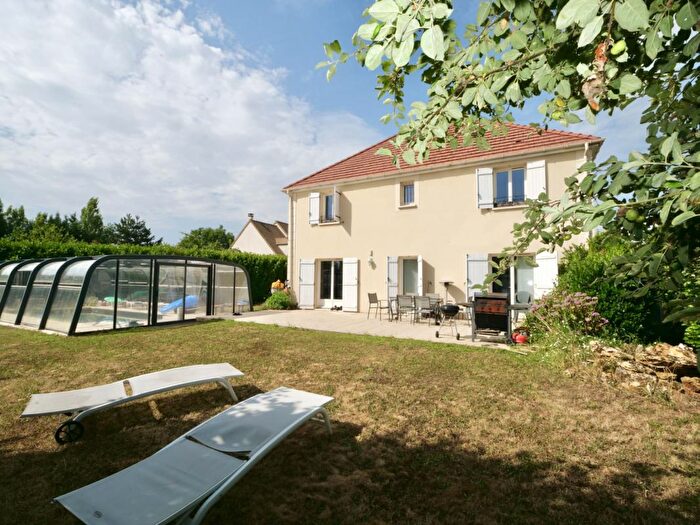 Maison 6 pièces à Boissise-le-Roi, à vendre