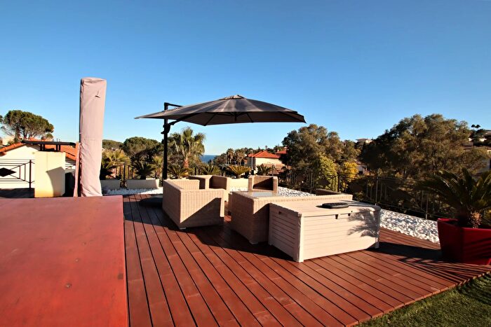 Appartement à vendre - Mandelieu-la-Napoule, La Napoule - 4 pièces - 2 chambres