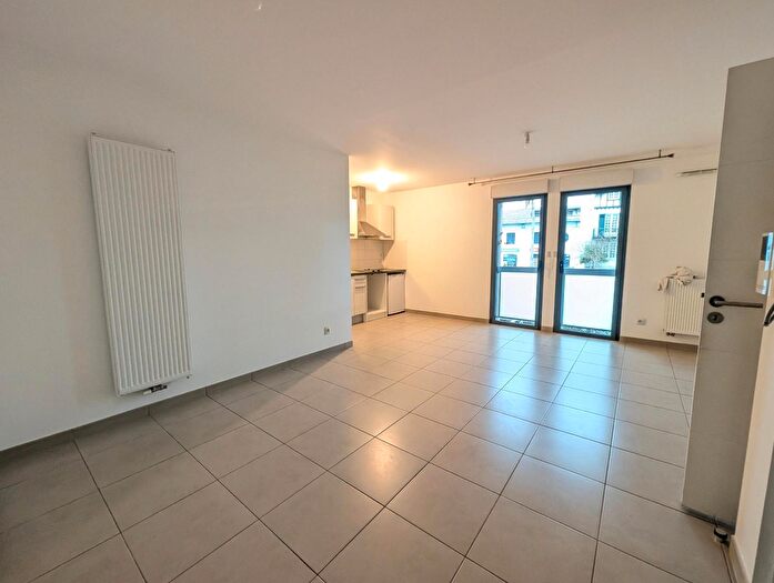Appartement à louer - BayonneBayonaBaiona, Arènes - 2 pièces - 1 chambre