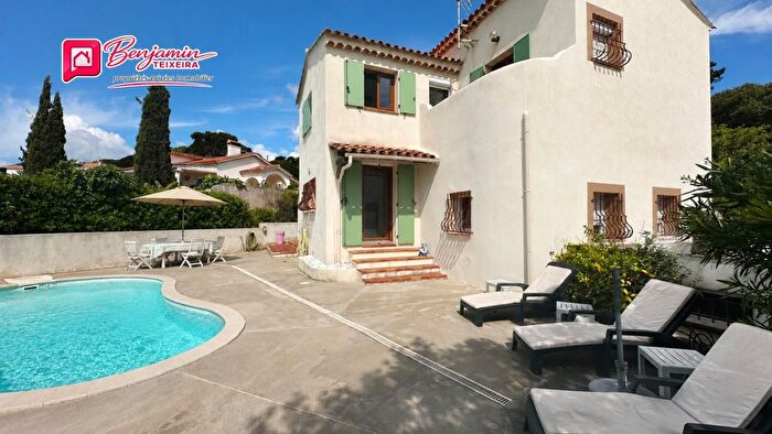 Sainte-Maxime, Saquèdes, Quilladou, Garonnette, Golfe : Maison 6 pièces à vendre