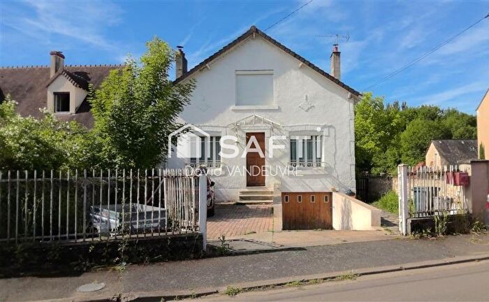 Argenton-sur-Creuse - Maison 8 pièces à vendre