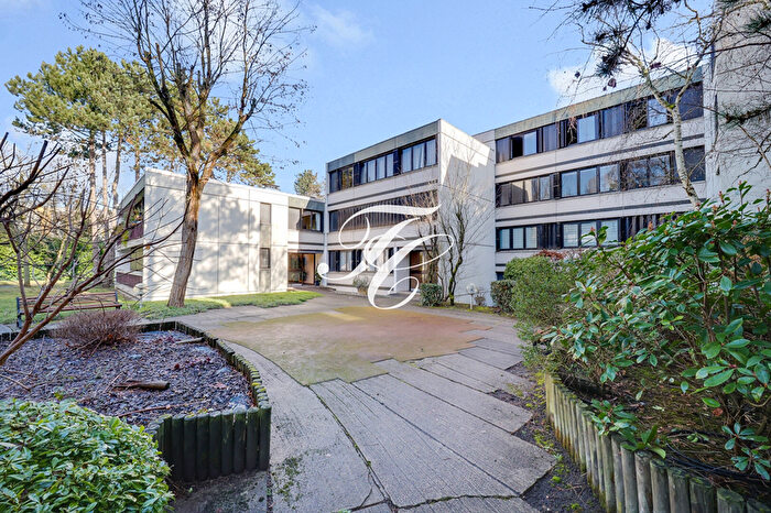 Appartement 4 pièces à vendre à Garches, Buzenval