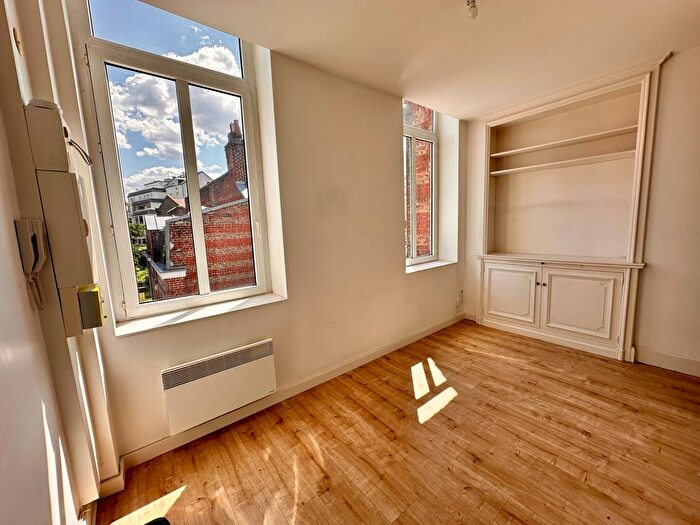 Appartement à louer - La Madeleine - 2 pièces - 1 chambre