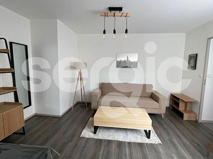 Appartement à louer - Centre Ville, Reims - 2 pièces - 1 chambre