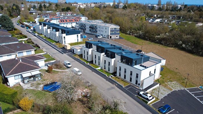 Appartement à vendre - Saint-Julien-lès-Metz - 2 pièces - 1 chambre