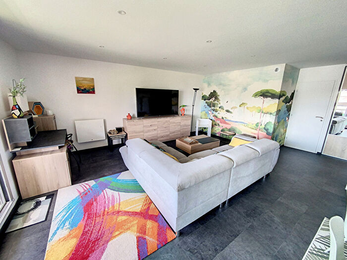 Appartement à louer - Bordeaux, Parc Bordelais - 3 pièces - 2 chambres