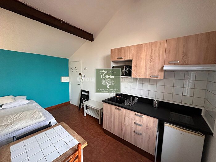 Appartement 1 pièce à Arles, Centre-ville, à louer