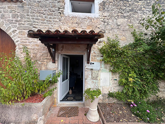 Niort, Sainte-Pezenne : Maison 1 pièce à louer