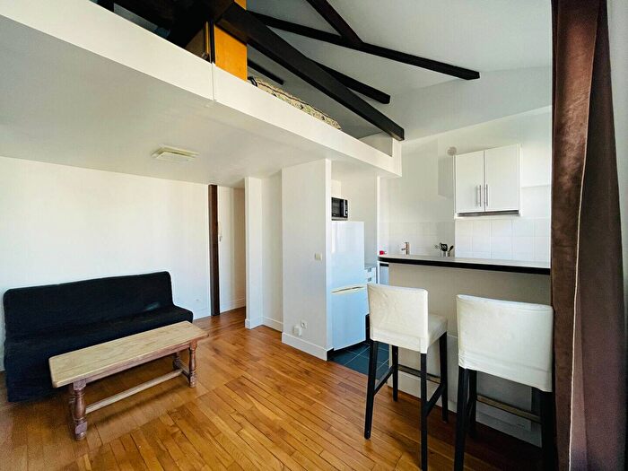 Appartement à louer - Georges Brassens, Paris ème arrondissement - 2 pièces - 1 chambre