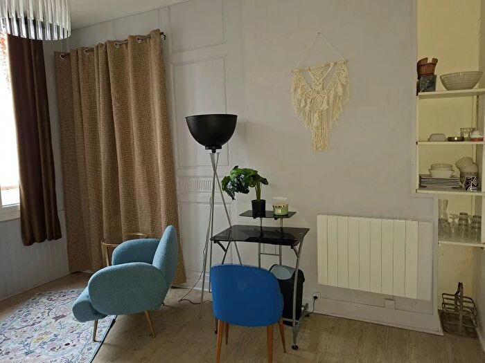 Appartement à louer - Libourne, Centre-ville, Bastide, Gare - 1 pièce