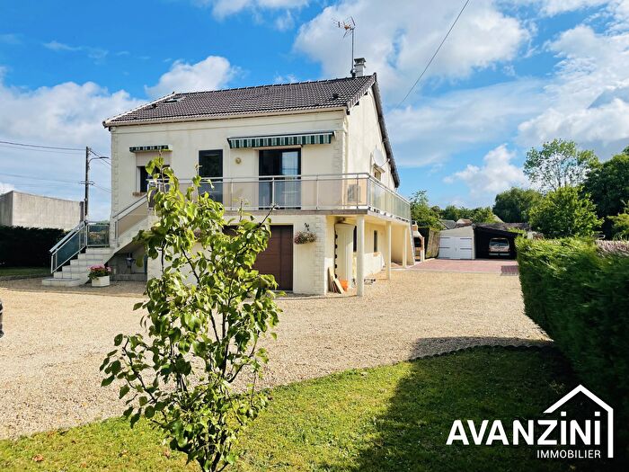 Maison à vendre - Crécy-la-Chapelle - 6 pièces - 4 chambres
