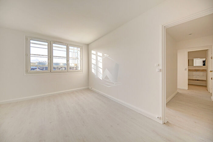 Appartement 2 pièces à Saint-Germain-en-Laye, Alsace, Péreire, à vendre
