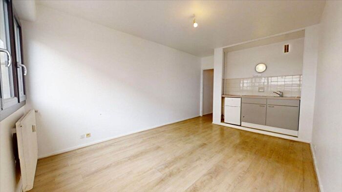 Appartement à louer - Centre, Chapelle des Buis, Besançon - 1 pièce