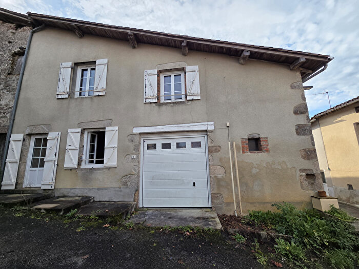 Maison à vendre - Brigueuil - 3 pièces - 2 chambres