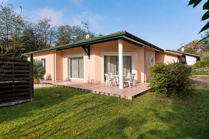 Maison à vendre - Bretagne-de-Marsan - 5 pièces - 3 chambres