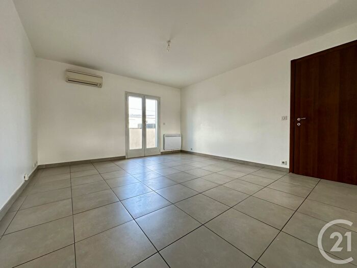 Appartement à louer - Sainte-Geneviève-des-Bois, Emile Zola, Bois Clairs - 3 pièces - 2 chambres