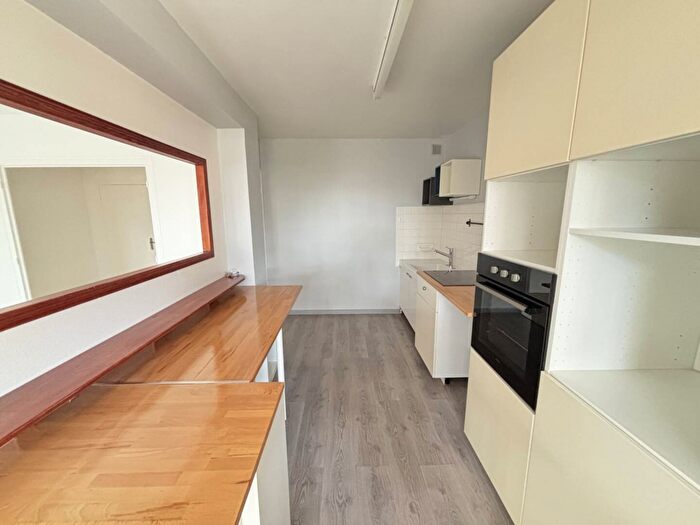 Appartement à louer - Bergson-La Terrasse, Saint-Étienne - 3 pièces - 2 chambres