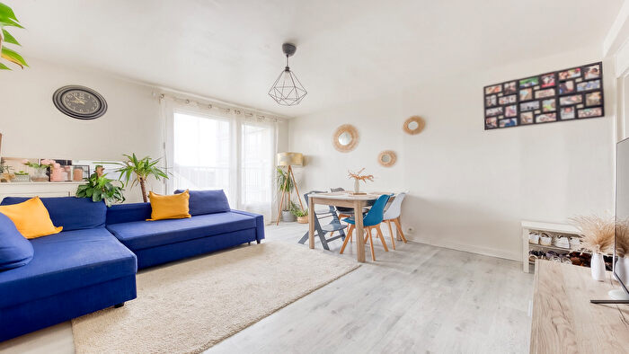 Appartement à vendre - Saint-Maur-des-Fossés - 3 pièces - 2 chambres