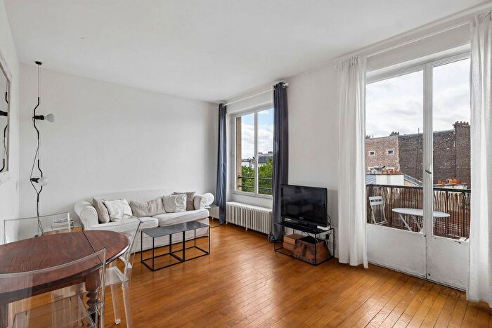 Saint Thomas d'Aquin, Paris 7ème arrondissement : Appartement 2 pièces à louer