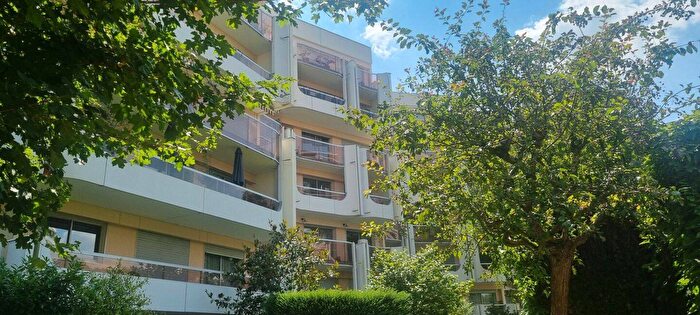 Appartement à louer - Fouilleuse, Saint-Cloud - 4 pièces - 3 chambres