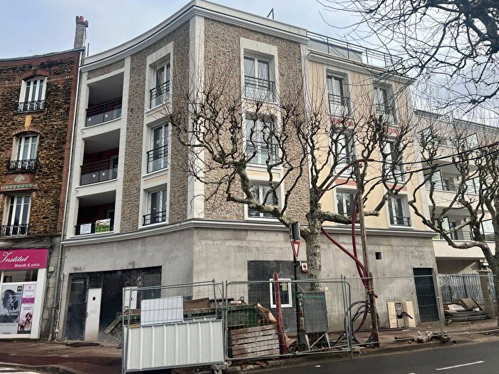 Appartement à louer - Vieux Pays-Roseraie-Bourg-Cité de lEurope- Le Merisier- Les Étangs, Aulnay-sous-Bois - 1 pièce