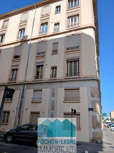 Villeurbanne, République, Tolstoi : Appartement 3 pièces à louer