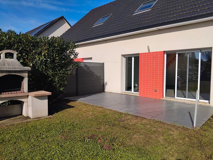 Maison 4 pièces à Saint-Nicolas-de-la-Taille, à vendre