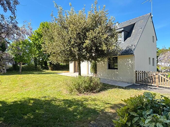 Maison 5 pièces à vendre - Ambon