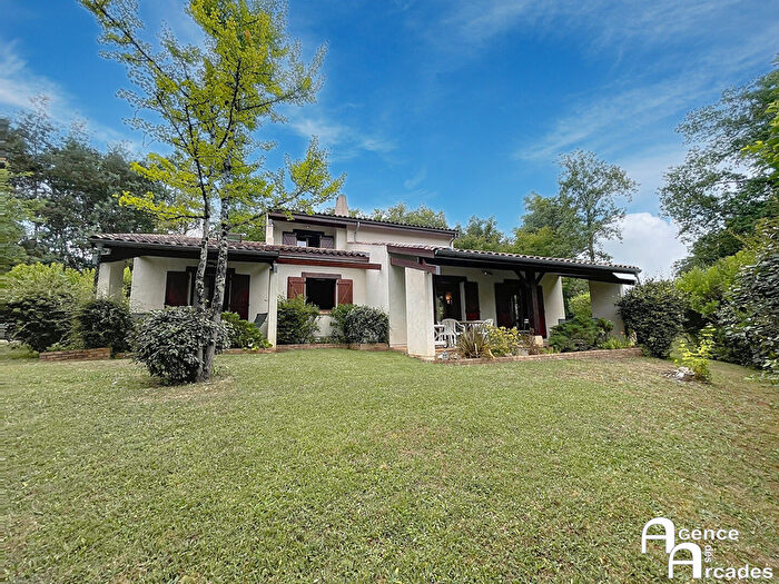 Maison à vendre - Saint-Sulpice-et-Cameyrac - 8 pièces - 4 chambres