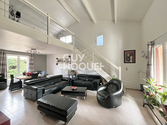 Maison à vendre - Villeneuve-Tolosane - 6 pièces - 4 chambres