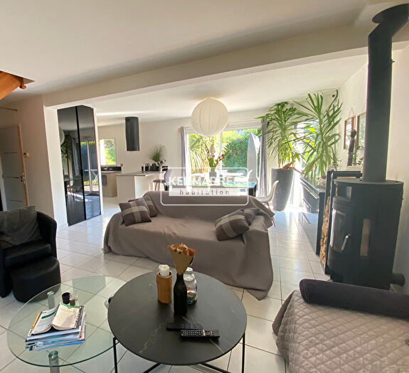 Maison à vendre - Gévezé - 6 pièces - 5 chambres