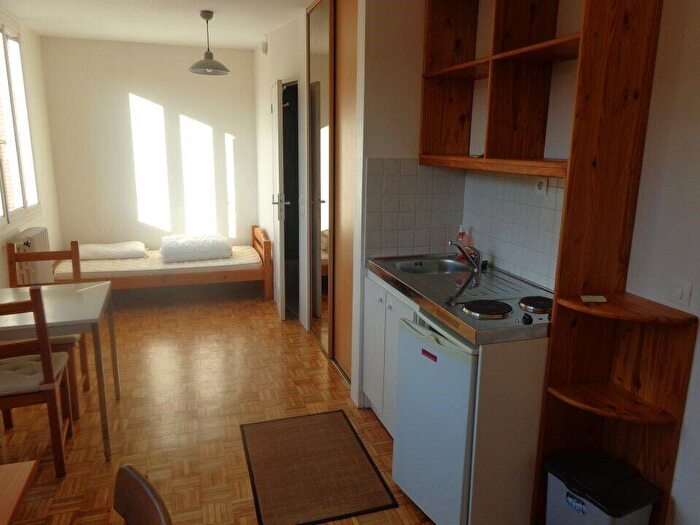 Appartement à louer - Renaudie-La Plaine, Saint-Martin-dHères - 1 pièce