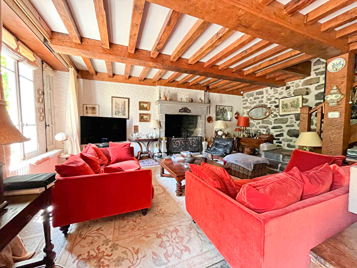 Maison 10 pièces à vendre - Anglards-de-Salers