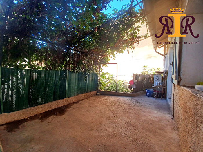 Maison à vendre - Eyguières - 4 pièces - 3 chambres