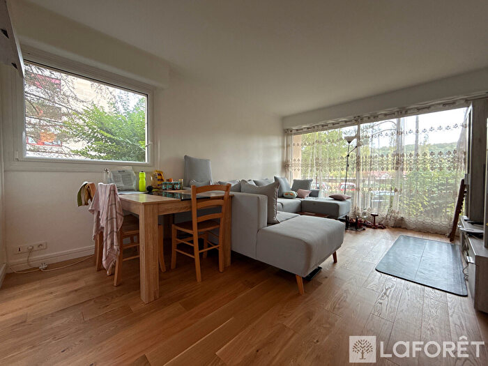 Gif-sur-Yvette, Centre-ville, Mérantaise : Appartement 3 pièces à vendre