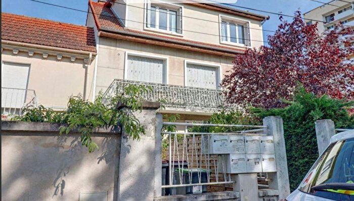 Appartement à louer - Poissy - 2 pièces - 1 chambre