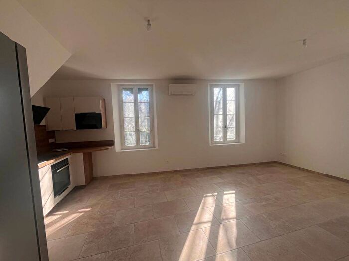 Appartement à louer - Riez - 3 pièces - 2 chambres