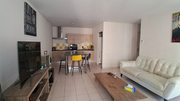Saint-Étienne, Centre-ville, Peuple, Chavanelle : Appartement 3 pièces à vendre