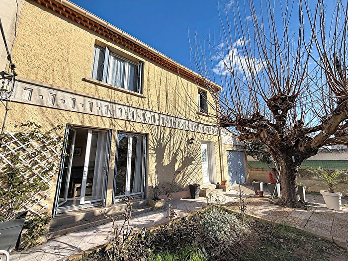 Maison à vendre - Avignon, Préfecture - 6 pièces - 4 chambres