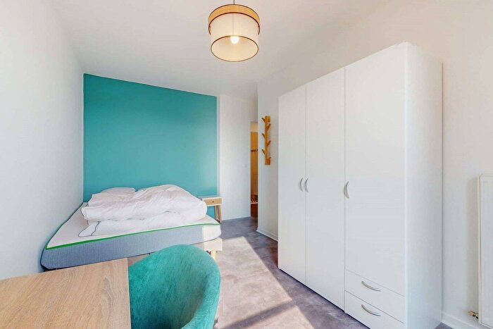 Appartement 1 pièce à Prefecture, Cergy, à louer
