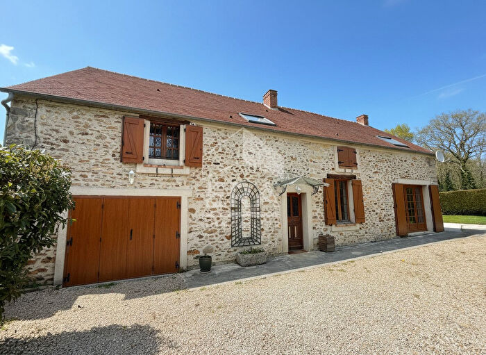 Maison à vendre - Saint-Ouen-en-Brie - 9 pièces - 4 chambres
