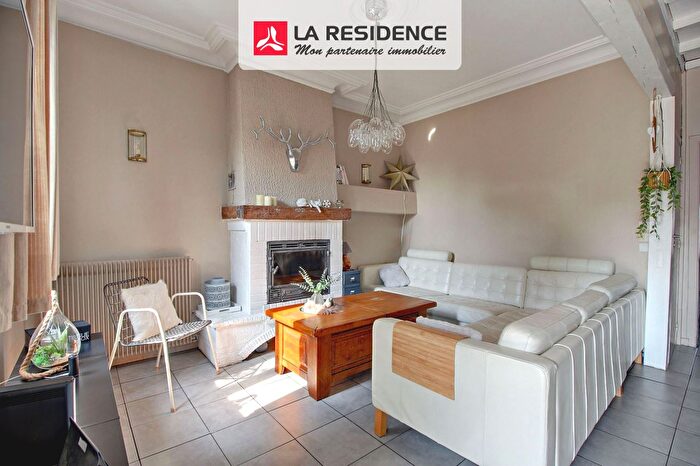 Maison à vendre - Saint-Étienne-du-Rouvray - 6 pièces - 4 chambres