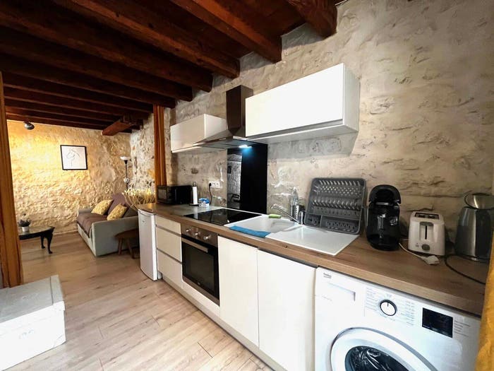 Centre Ville-Cavalerie-Hauture, Arles - Appartement 1 pièce à louer