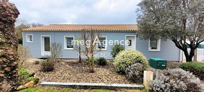 Maisons à vendre et appartements à louer - 1