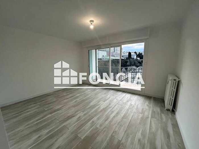 Appartement à louer - Saint Charles, Marseille er - 3 pièces - 2 chambres