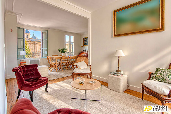 Appartement 6 pièces à Versailles, Notre Dame, à vendre